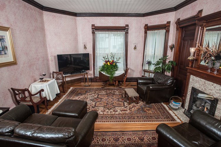 Photo Tour of Market Street Inn Bed & Breakfast